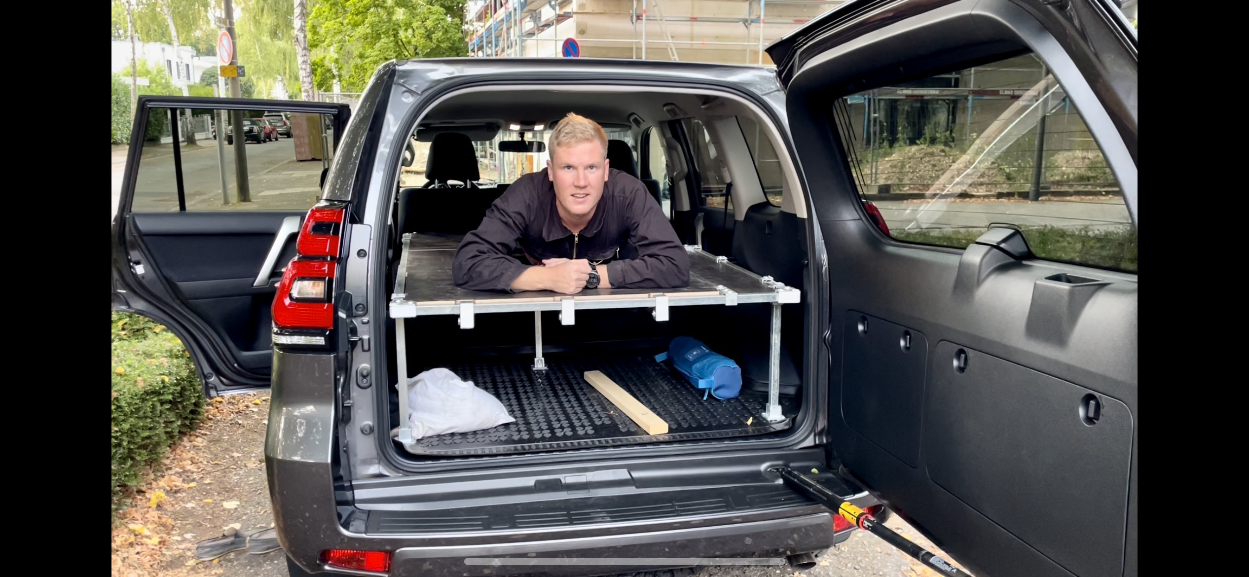 Bett im Toyota Landcruiser Prado J150 - schlafen im Geländewagen
